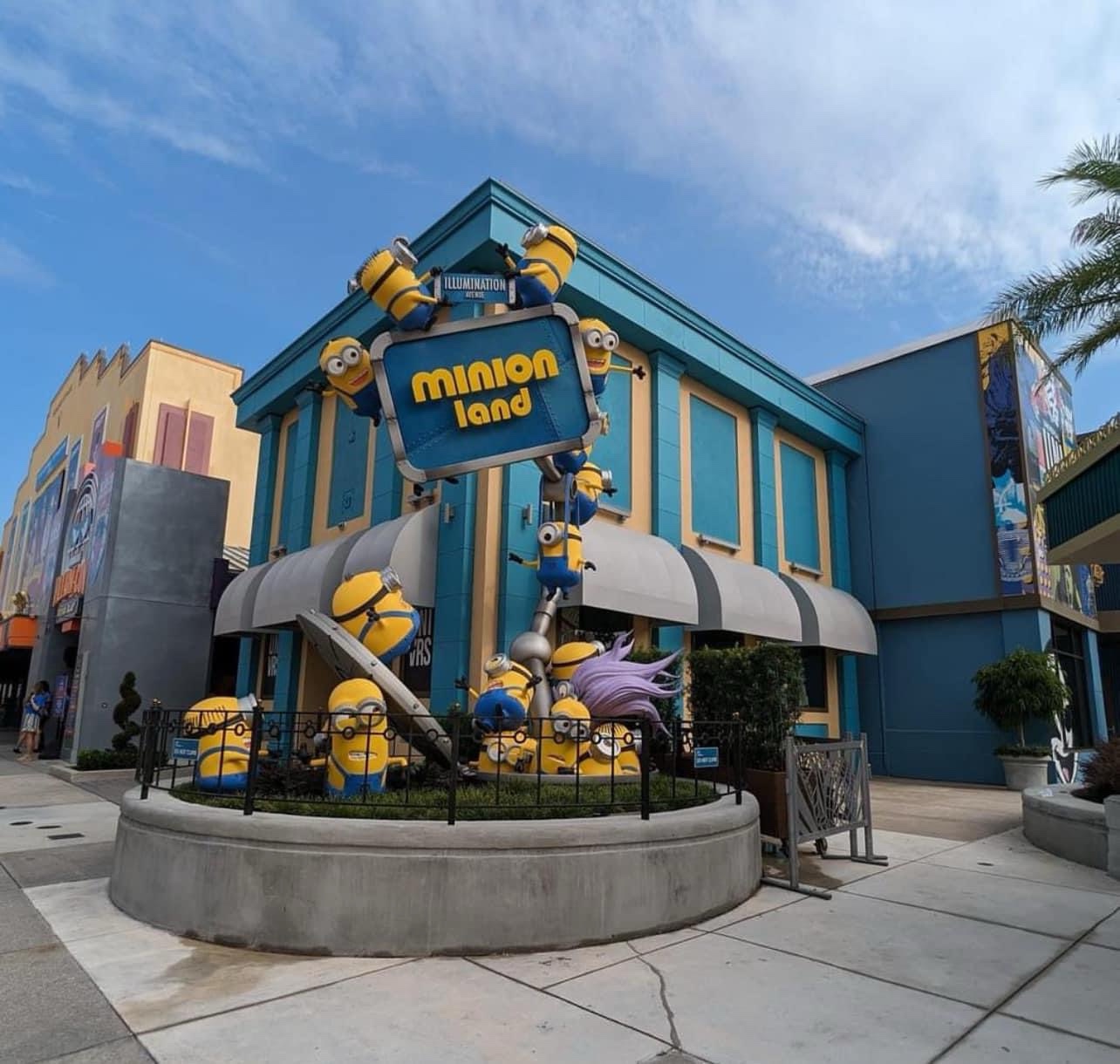 Minions Take Over Universal Orlando - Marvelous Mouse Travels